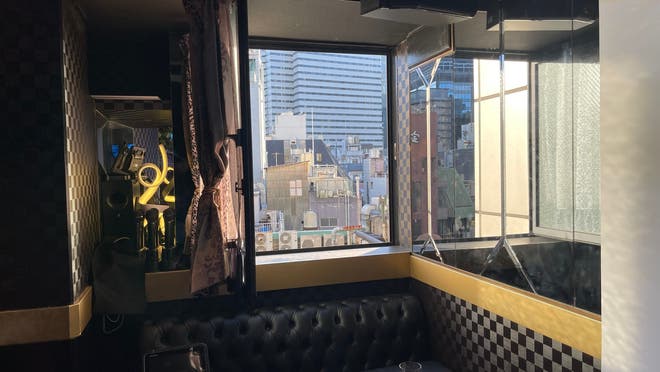 駅1分❗️❕女子会🍷🆕カラオケ✨🎤最新機種マックスGO導入!🎤大迫力な大型スクリーン🎬があるバー🍷🍺の写真9