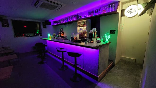 【BAR PIPOPIPO 新橋】カラオケ使い放題!カウンターつき隠れ家バー【新橋駅2分】の写真2