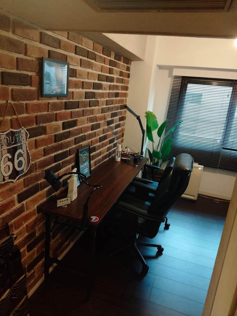✨ 1日貸し切りプラン2900円（税抜き）！✨伏見駅徒歩6分⭐️ブルックリンスタイルの仕事場⭐️WIFI無料！小型冷蔵庫ありの写真7
