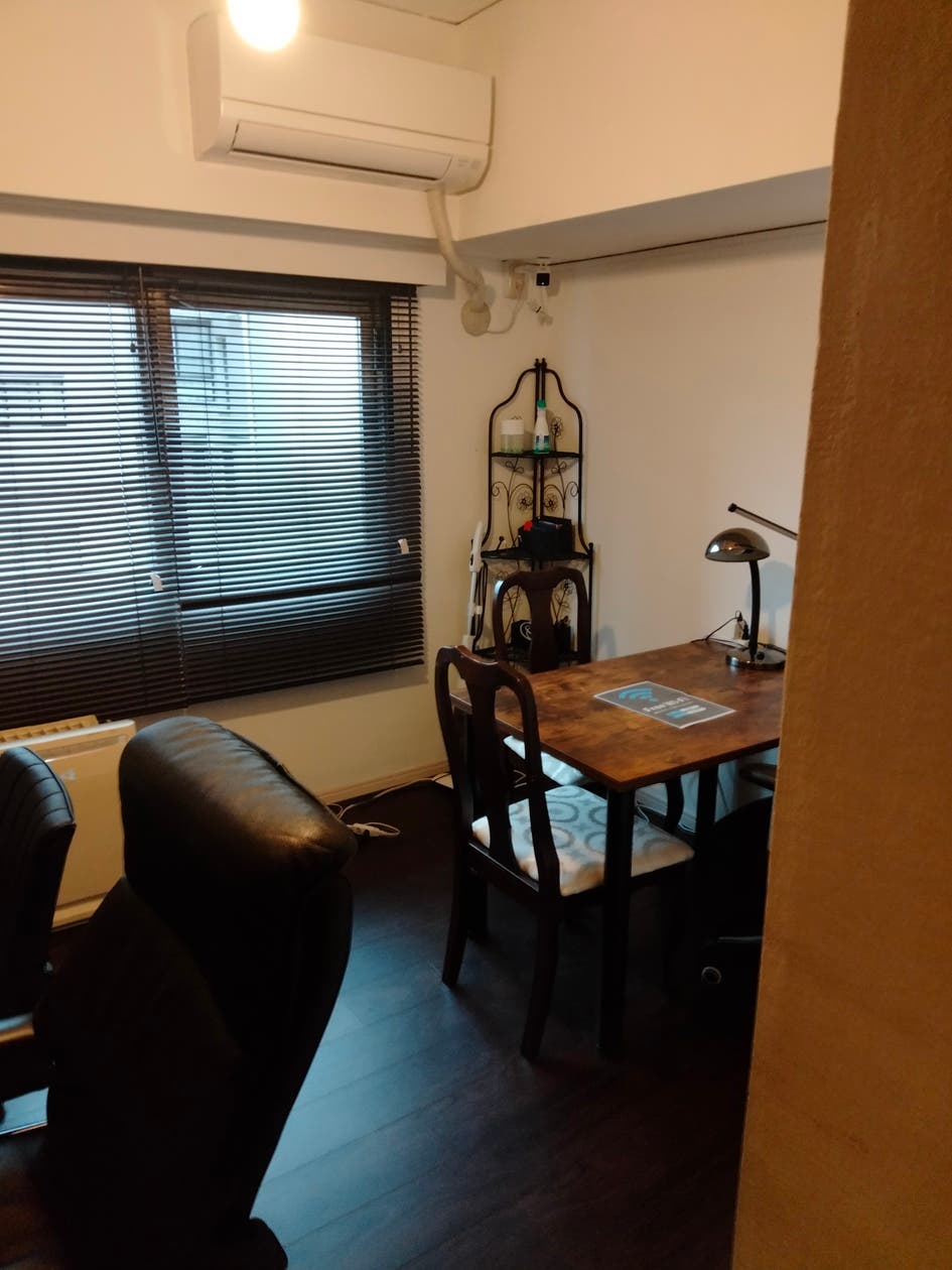 ✨ 1日貸し切りプラン2900円（税抜き）！✨伏見駅徒歩6分⭐️ブルックリンスタイルの仕事場⭐️WIFI無料！小型冷蔵庫ありの写真8