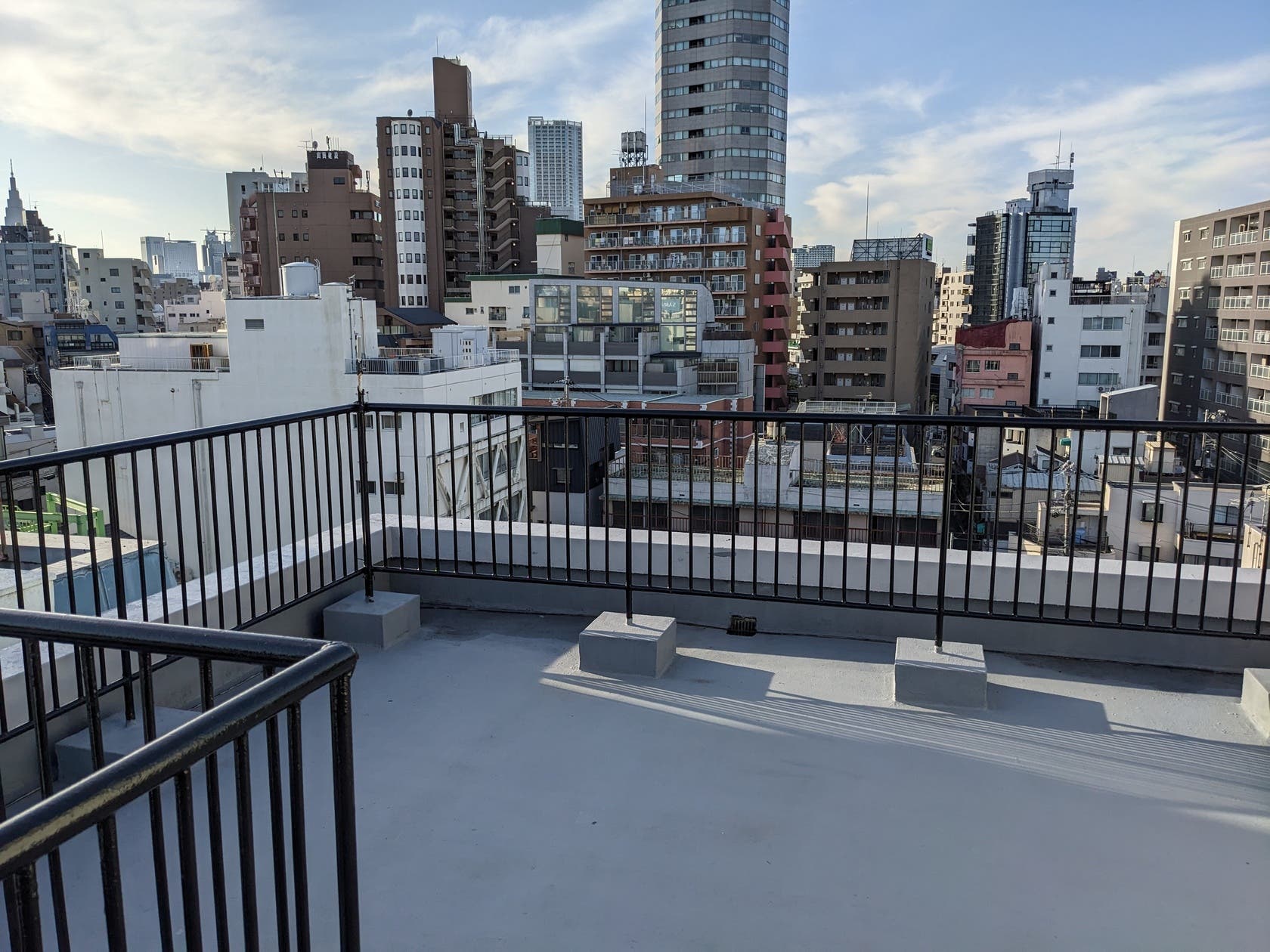 新宿区　四谷　荒木町屋上　撮影に絶好の立地です。商用撮影、個人撮影、コスプレ撮影にも最適の写真22