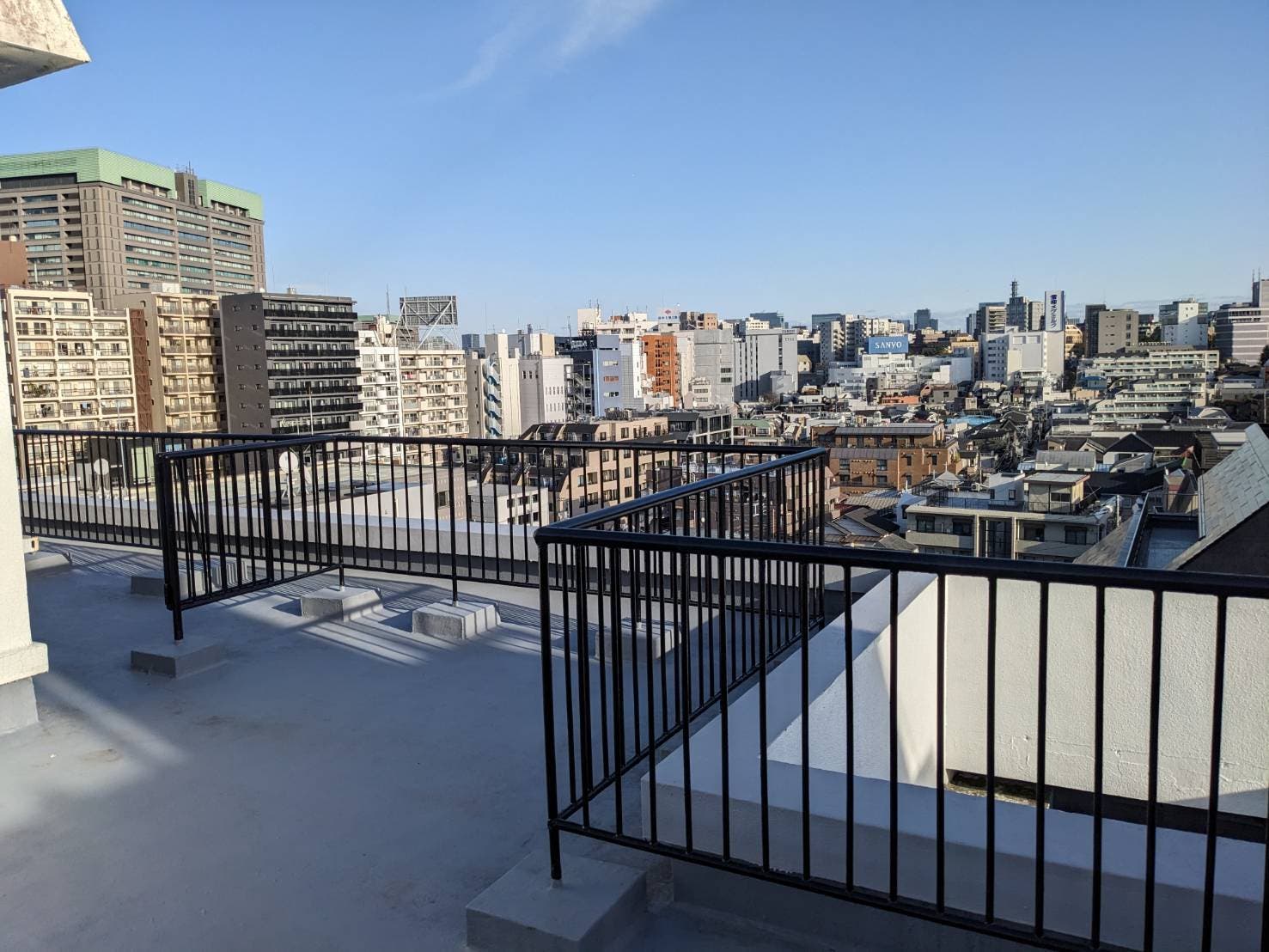 新宿区　四谷　荒木町屋上　撮影に絶好の立地です。商用撮影、個人撮影、コスプレ撮影にも最適の写真23