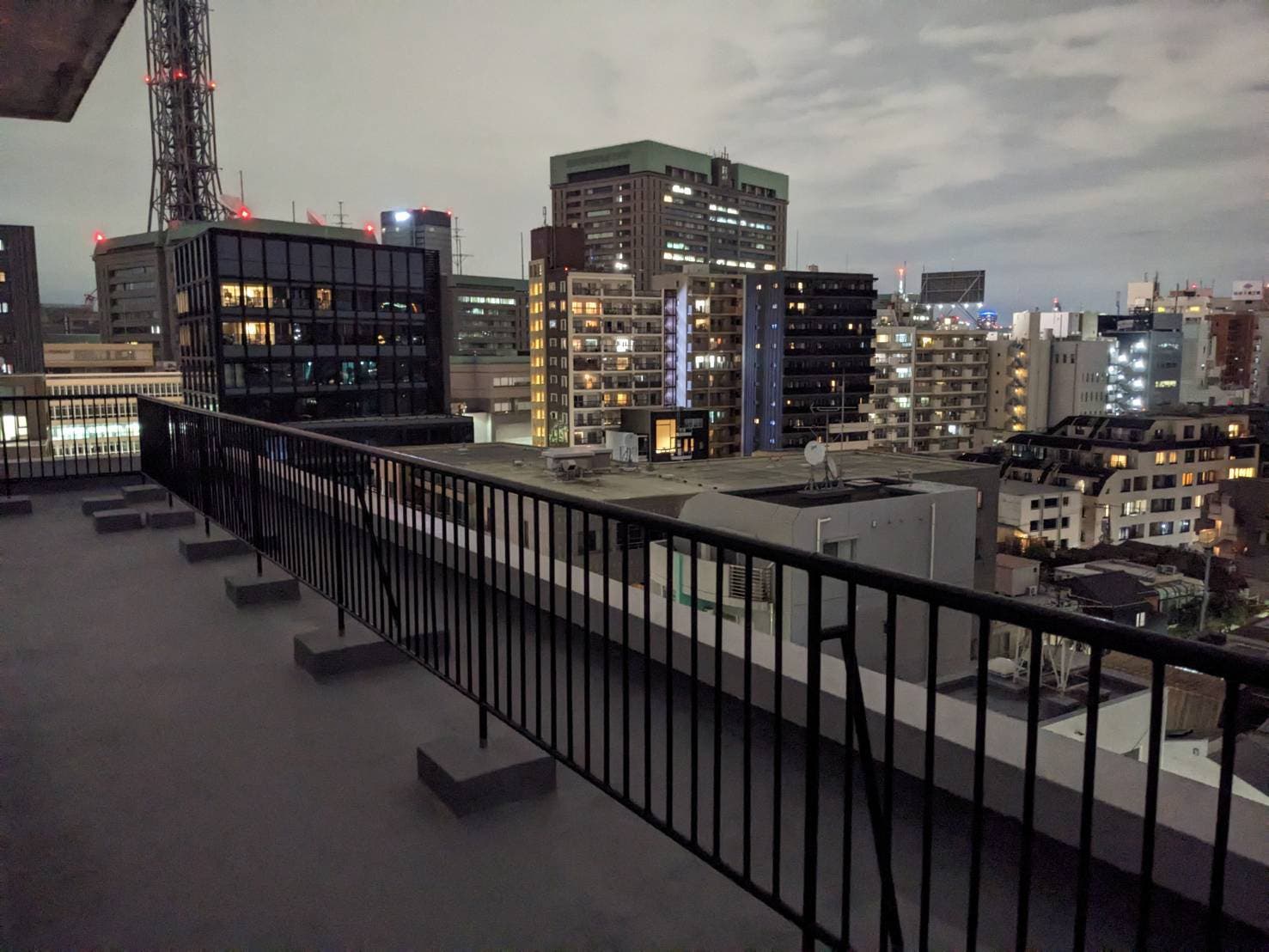 新宿区　四谷　荒木町屋上　撮影に絶好の立地です。商用撮影、個人撮影、コスプレ撮影にも最適の写真24