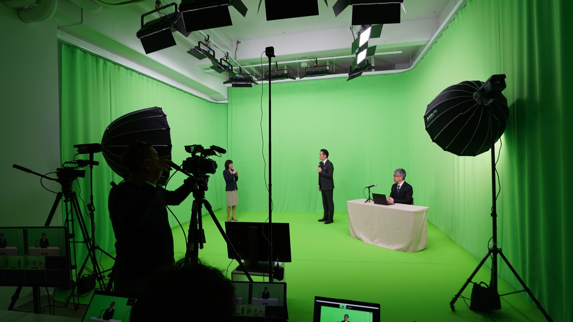 ライブ配信・動画撮影(クロマキー＆白ホリ)スタジオ　♪豊富なレンタル機材の写真17