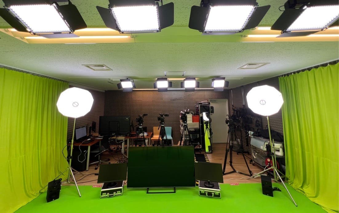 【五反田徒歩8分】全プランにスタッフ・機材費込み！様々なシーンで撮影可能な合成バーチャルスタジオの写真7