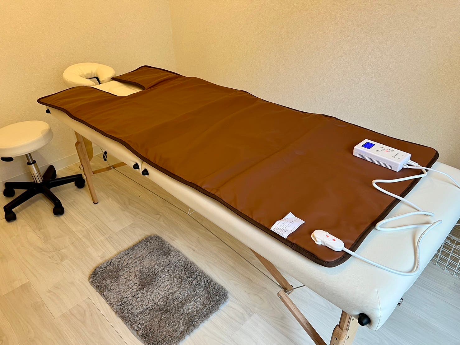 🌸電動昇降式ベッド導入🌸《JR代々木駅「徒歩4分」》完全個室レンタルサロン＊なごみサロン ｜ヒートマット・タオルウォーマーの写真20