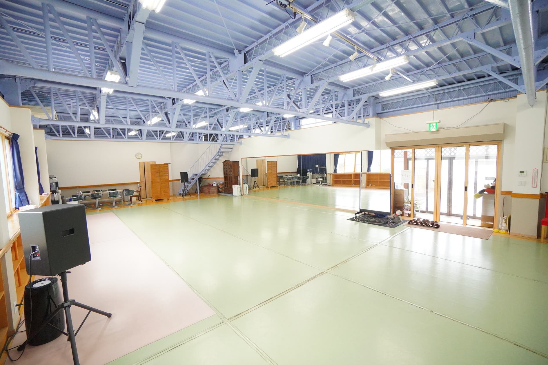 ＜スタジオHACHI＞駐車場あり🚗大型ダンス用鏡🕺レッスンバー🩰楽器演奏可能🎷ダンス/バレエ/ヨガ/撮影の写真6