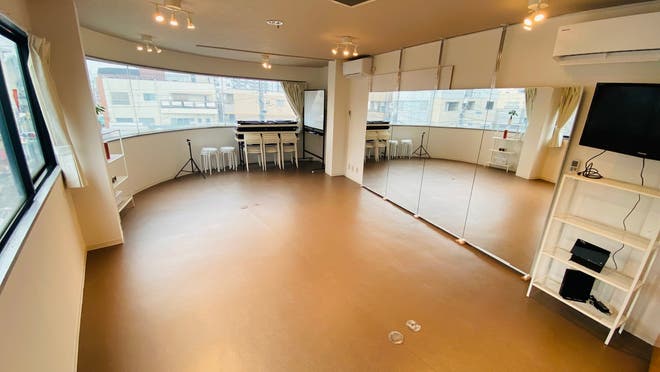 【東十条駅徒歩5分】ダンスのできるレンタルスペース 会議室としても⭕️Wi-fi他備品は利用無料✨ダンス〜6名・着席〜20名の写真2