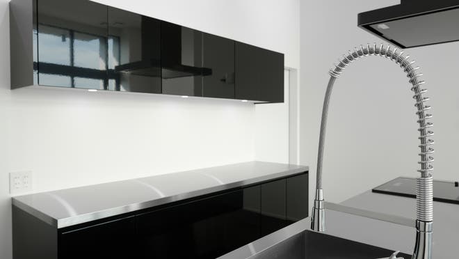 京町のビル5階。アイランドキッチンとバルコニー付きのフリースペースの写真2