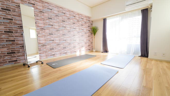 【FRIENDS XVI】天神南駅徒歩10秒!20名収容、会議、撮影、ボードゲーム、など可能!プロジェクター等無料!光回線の写真3