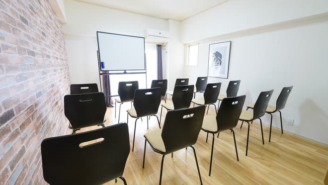 【FRIENDS XVI】天神南駅徒歩10秒!20名収容、会議、撮影、ボードゲーム、など可能!プロジェクター等無料!光回線の写真9