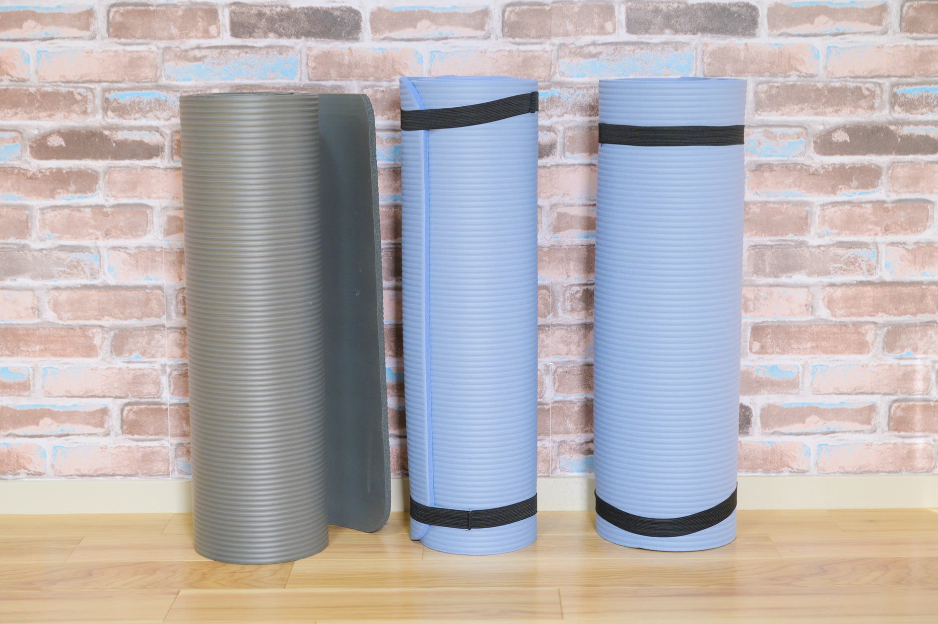 【FRIENDS XVI】天神南駅徒歩10秒！20名収容、会議、撮影、ボードゲーム、など可能！プロジェクター等無料！光回線の写真10