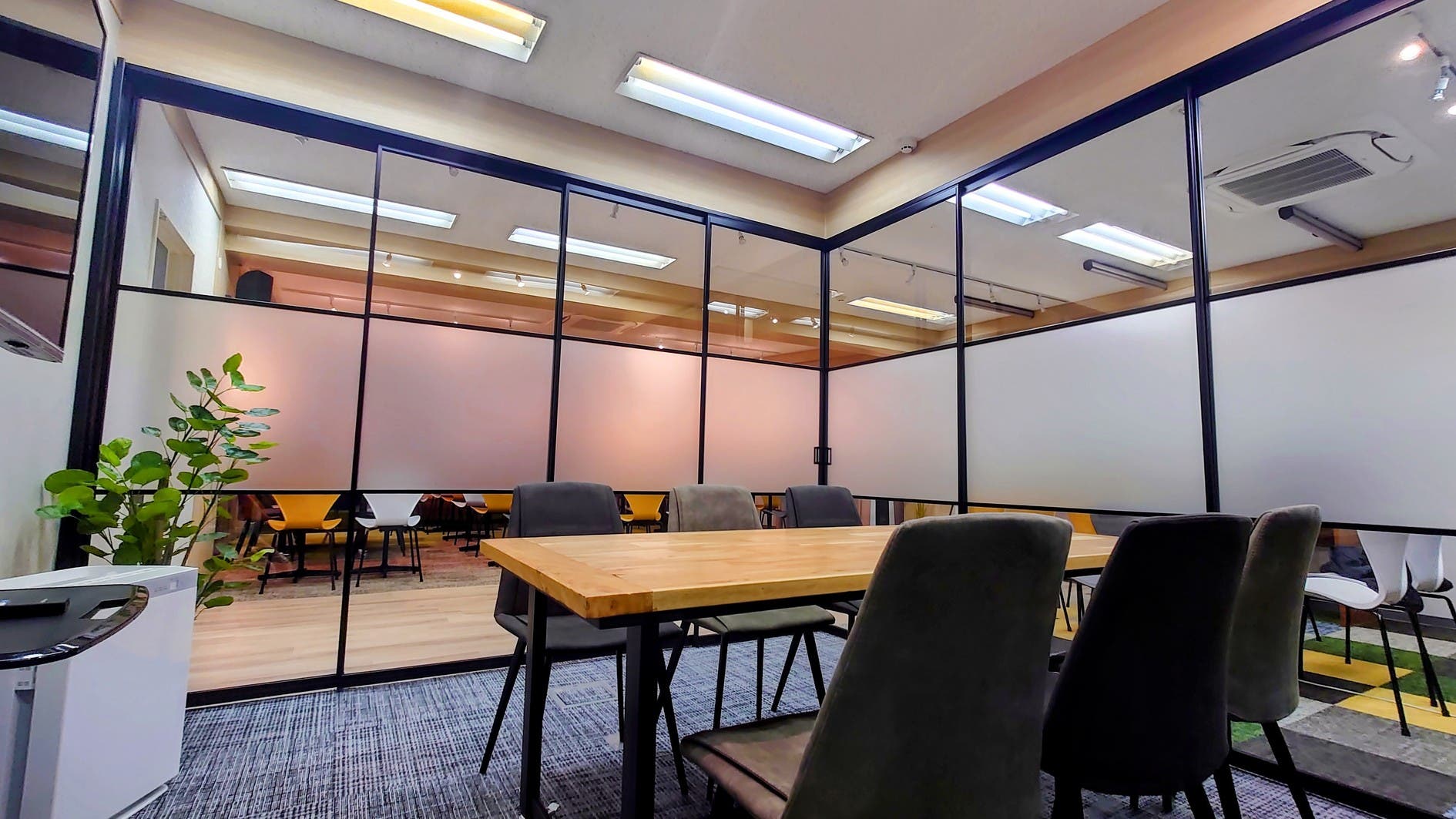 オンライン配信サービスとデザイナーズ会議室がセットになったプラン♪Zoom会議やYouTube配信などのハイブリッドにお勧め！の写真16