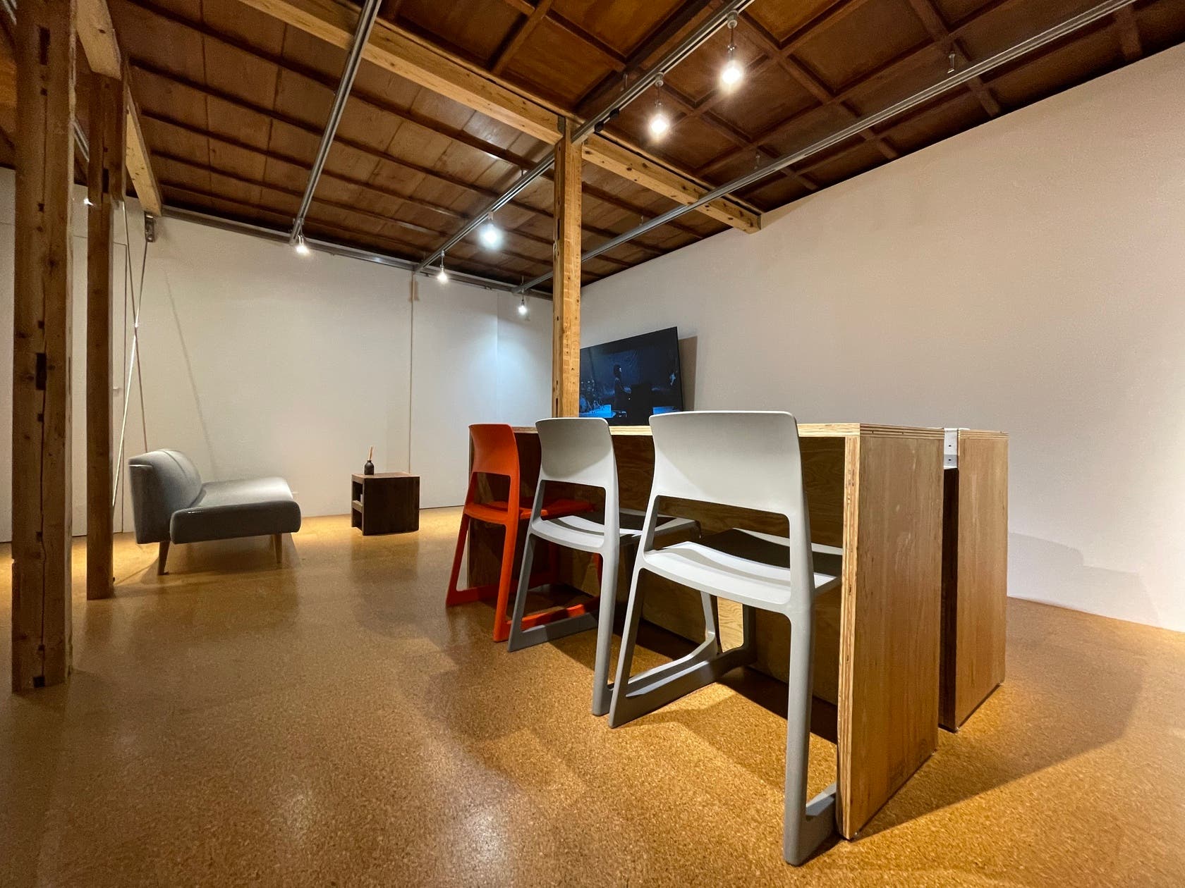 ［武蔵小杉8分］古民家フルリノベーション/デザイナーズ/最新設備/大テーブル/広々キッチンの写真1