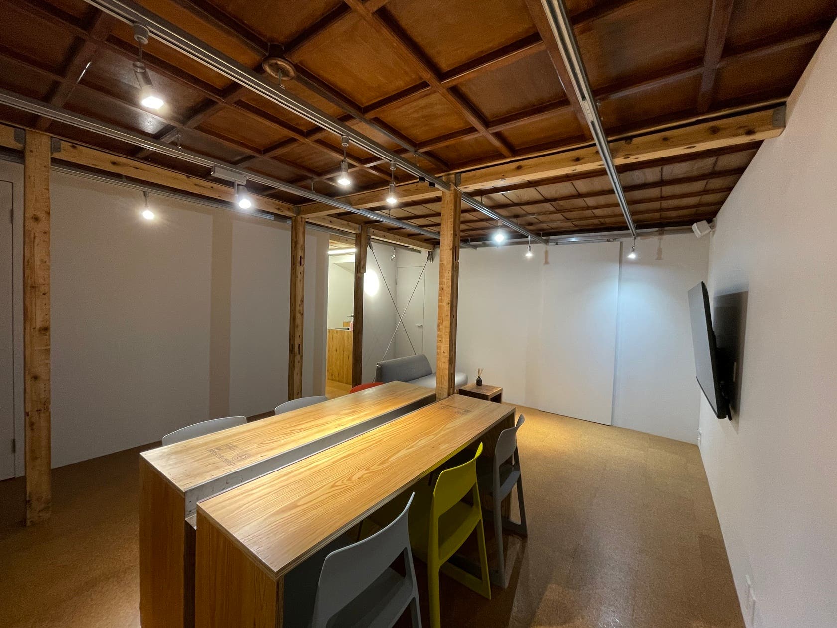 ［武蔵小杉8分］古民家フルリノベーション/デザイナーズ/最新設備/大テーブル/広々キッチンの写真4