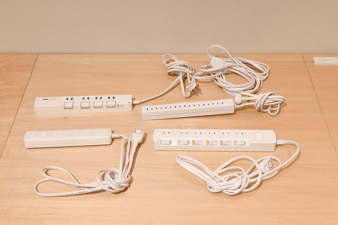 コード類、モニター、文房具類の画像2