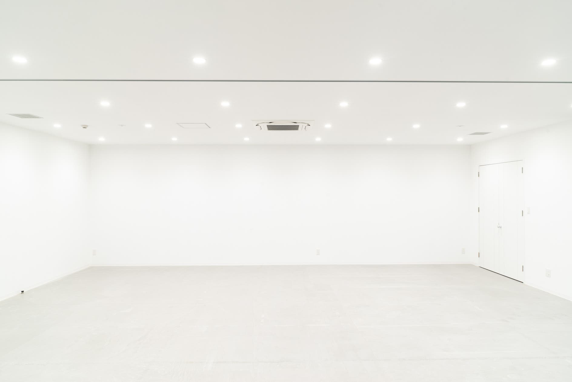 【スペース2＋3】名古屋丸の内/伏見駅から徒歩5分！白を基調とした清潔感あるレンタルスペース/貸会議室！の写真5