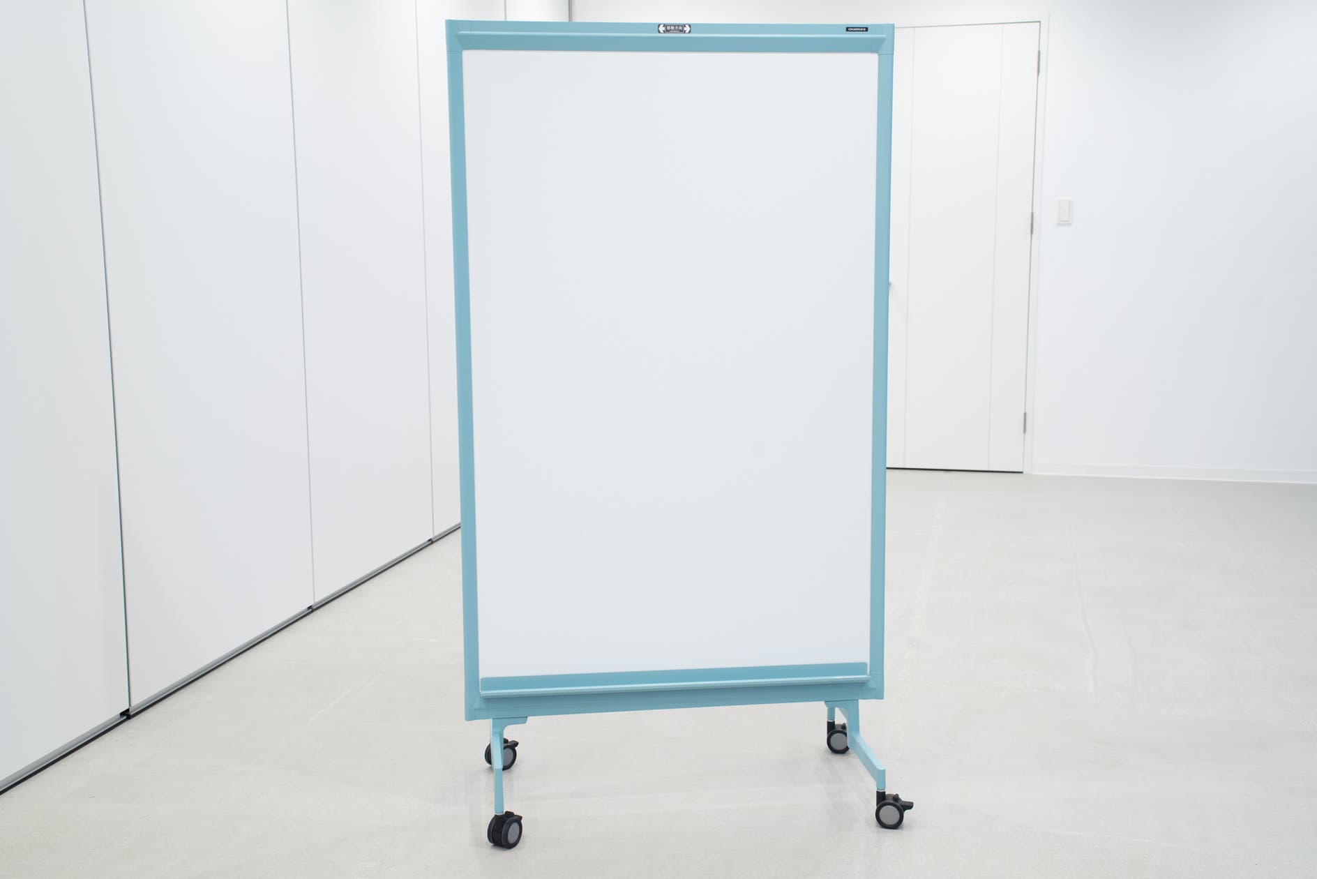 【スペース2】名古屋丸の内/伏見駅から徒歩5分！白を基調とした清潔感のあるレンタルスペース/貸会議室！の写真9