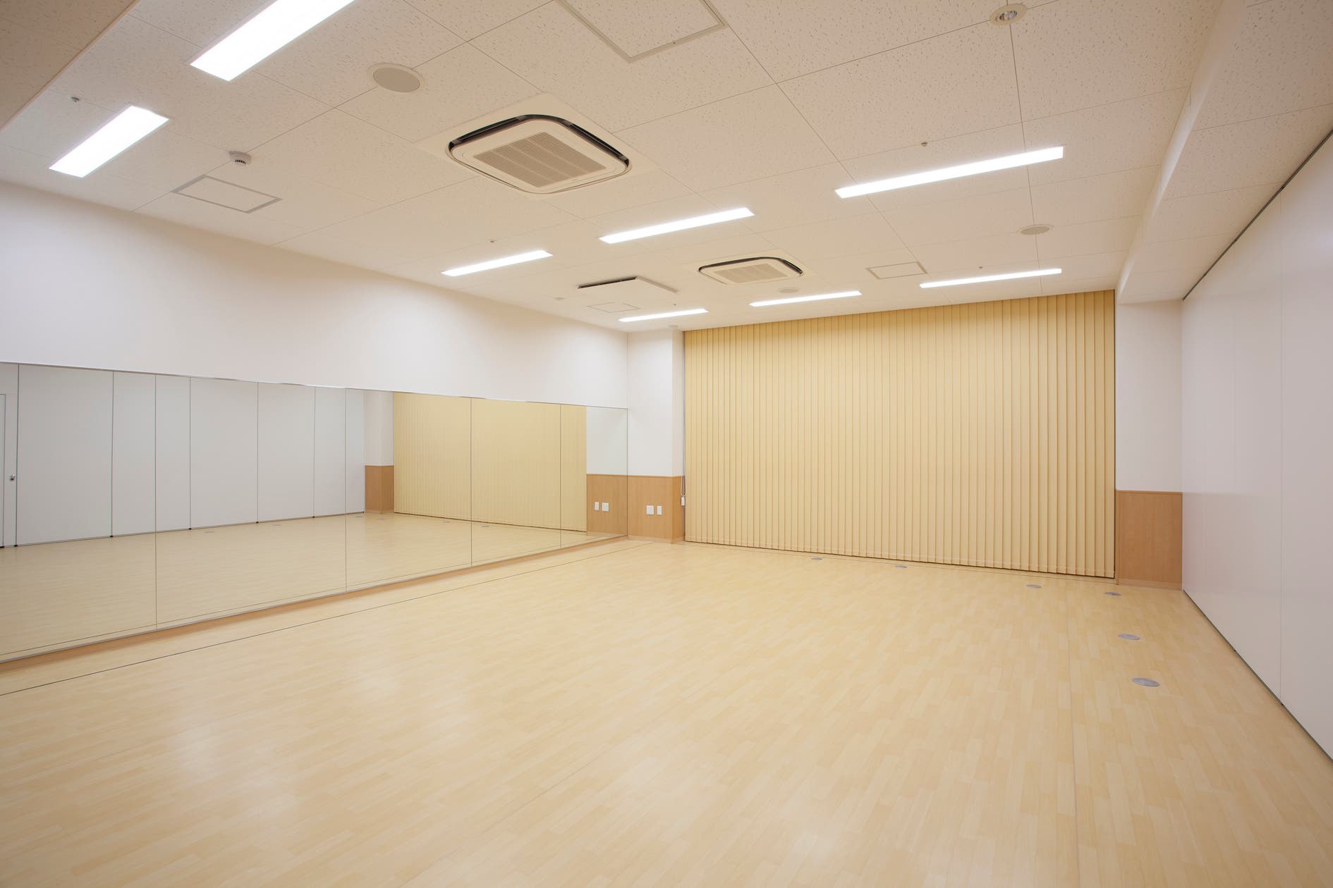 ダンス練習💃や演劇練習🎭に最適な「スタジオ7」今宮駅徒歩10分！の写真1