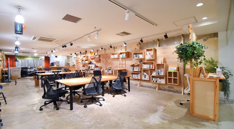 ＜下北ワープ＞🌟期間限定特別価格🌟光回線Wi-Fi📶プロジェクター🎥マイク無料🎤会議/商談/研修/セミナー/ワークショップ