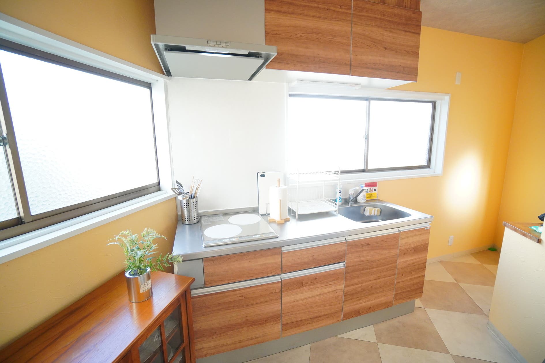 ＜サロン&ワークEureka＞11月セール中🌟西中島南方駅5分！畳のくつろぎ空間✨リクライニングチェア/施術ベッド/Zoomの写真11