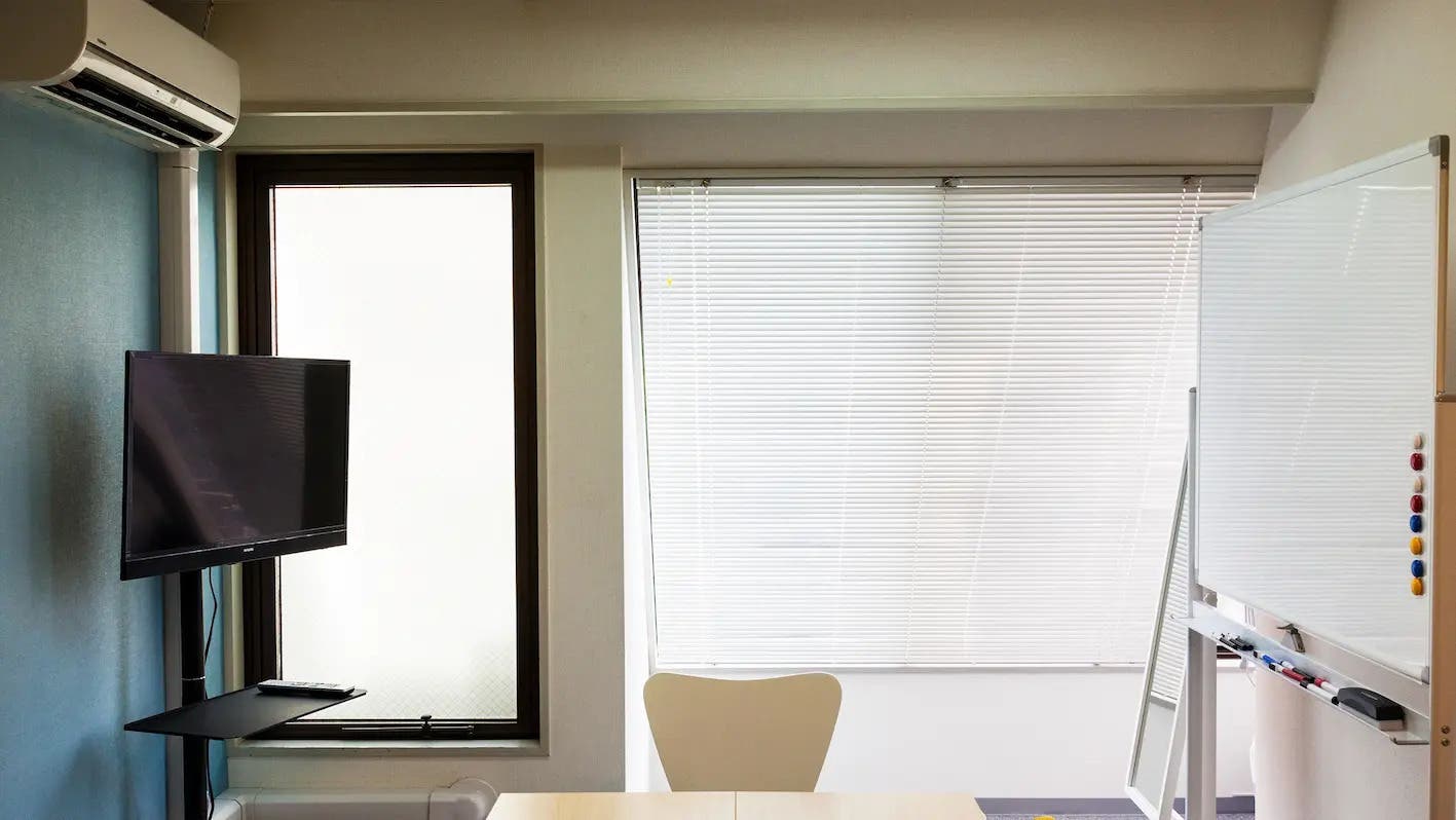 【楽らく会議室 高田馬場】高田馬場駅徒歩3分🍀テレワーク・会議・セミナー・レッスン・撮影・ゲーム会などにどうぞの写真9