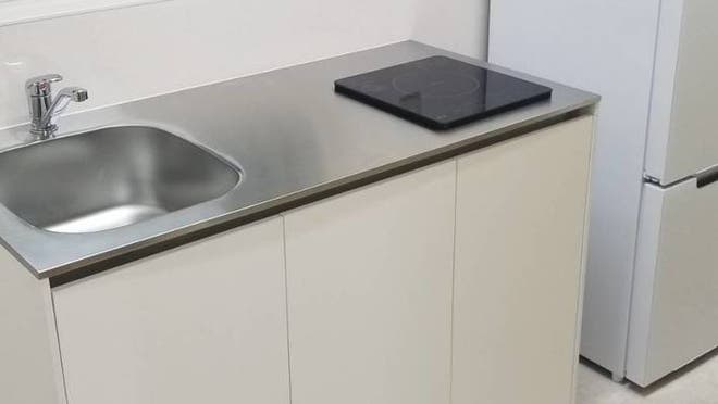 バレエ、ダンス、ヨガに最適!リノリウム、バー、大きな鏡完備のスタジオの写真3