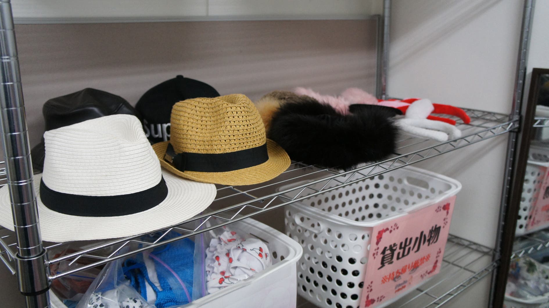 控え室(貸し衣装付き)の画像2