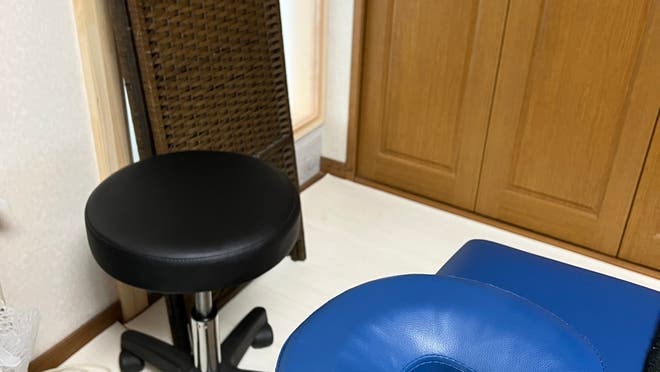 【エステルーム本館】岩倉駅近♪駐車場有✨ブラウンを基調としたナチュラル空間☆てぶらでOK!くつろぎ空間|整体マッサージ|🛜の写真6