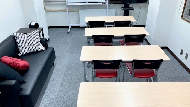 【平日900円プラン!】 NURO光★神保町 コトリノトリコ★ 土足OK!wi-fi 50V型TV ボードゲーム dysonの写真4