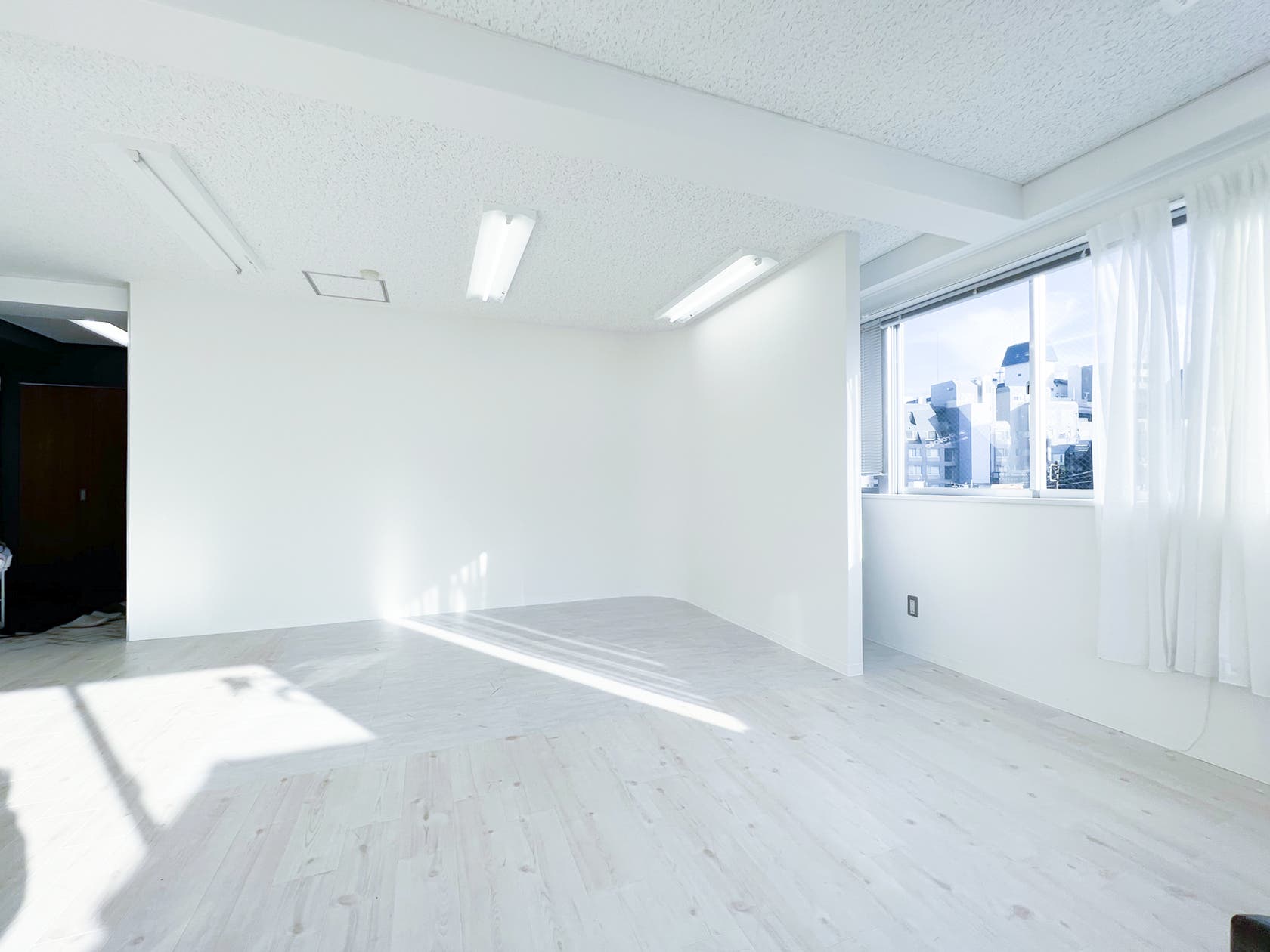 東新宿駅徒歩5分！一日中自然光◎/プロ用照明常設！商用/動画OK！【新宿駅徒歩圏】の写真25