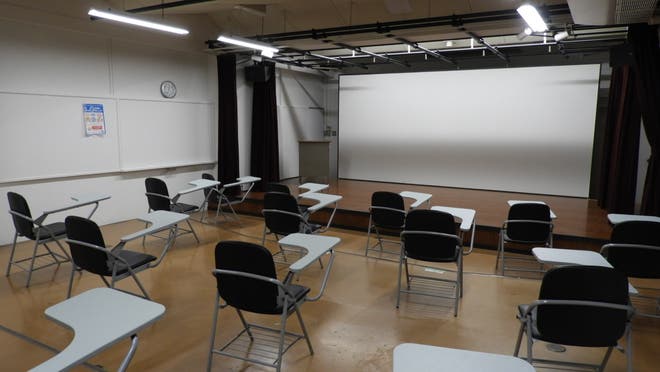 【JR野崎駅徒歩3分】スタジオ舞台でコスプレ!どうして舞台で撮らない?教室の次はこれだ!の写真5