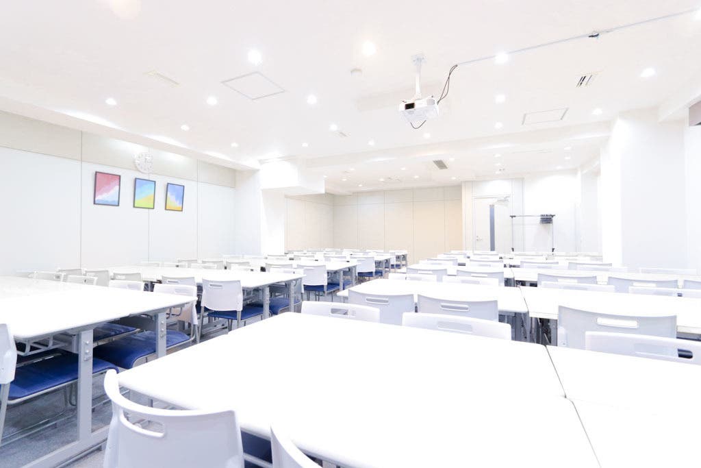 【JR新宿駅 徒歩2分！101名利用可！】プロジェクター・マイク・WiFi無料！ふれあい貸し会議室 新宿No63の写真10