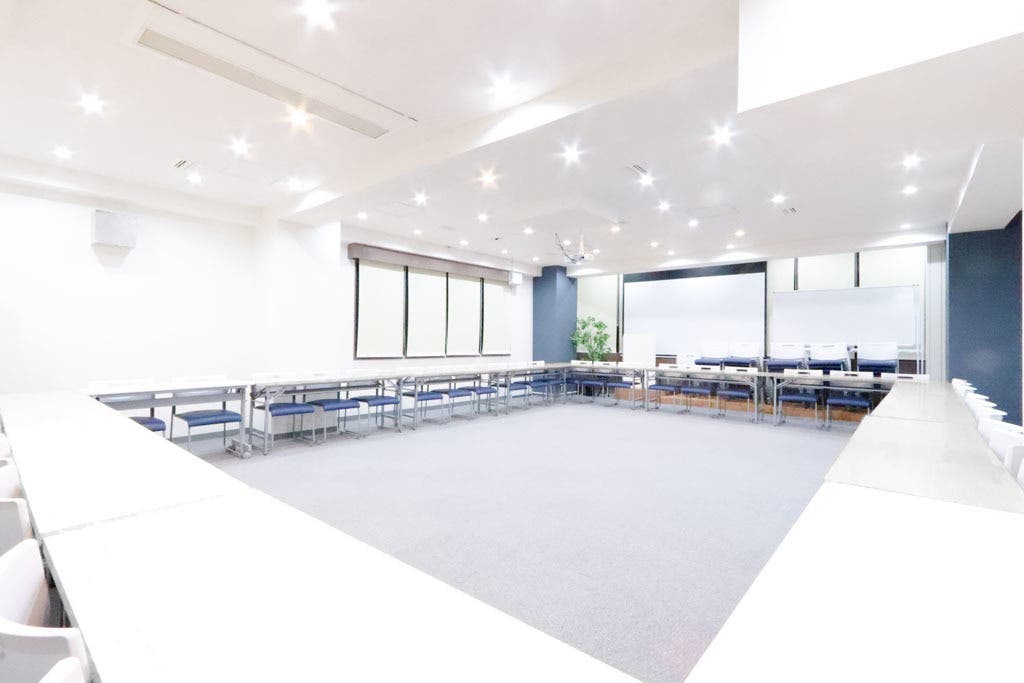 【JR新宿駅 徒歩2分！101名利用可！】プロジェクター・マイク・WiFi無料！ふれあい貸し会議室 新宿No63の写真14