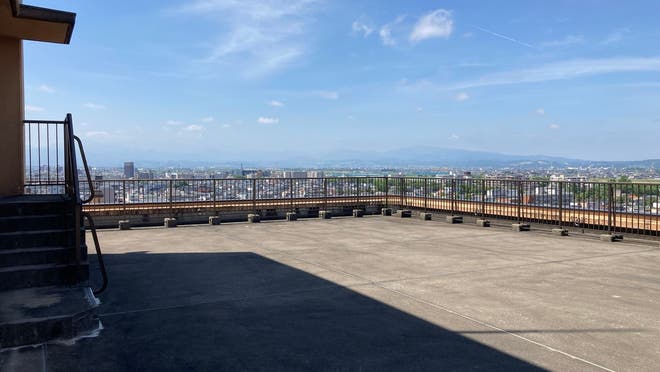 立山連峰が一望できる屋上の写真1