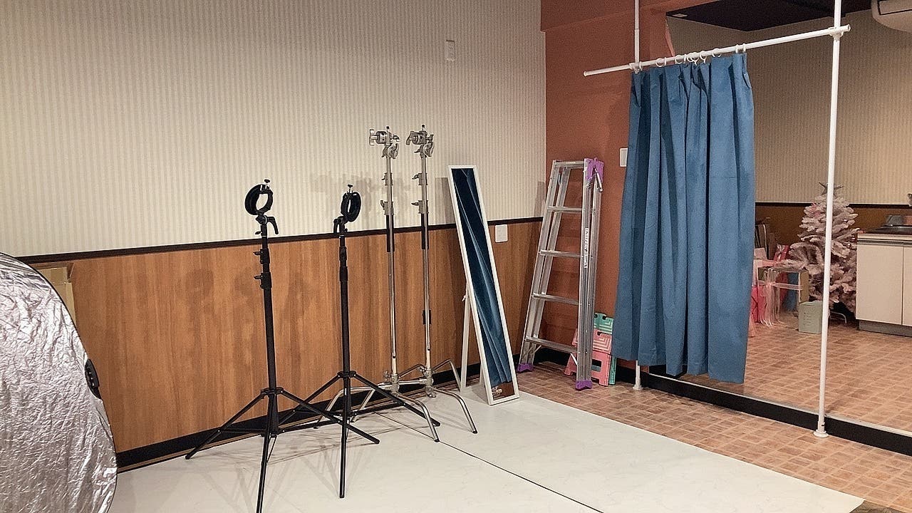 青梅線東中神駅から徒歩6分の撮影スタジオ/カラーペーパーの写真4
