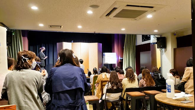 駅近2分『大阪でファンミならココ!』ステージ高60cm 天井4m 幅6m 見やすい舞台のあるライブ会場ですの写真2