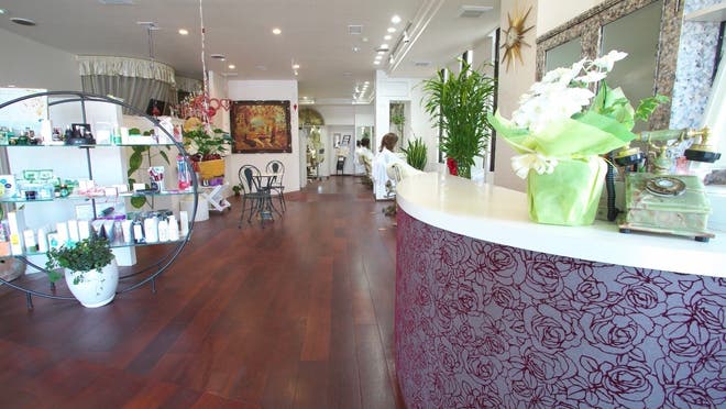 田神駅から徒歩13分の美容サロンの写真1