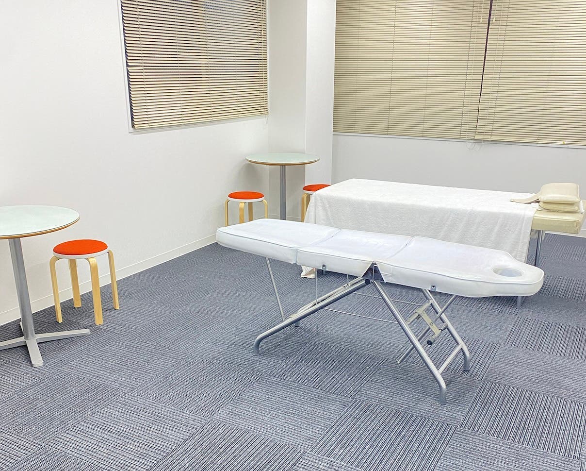 【西小倉駅から徒歩3分】＜撮影設備の整ったマルチスタジオ＞24H　撮影機材完備/メイク台/更衣室/完全個室/背景紙/小倉の写真23