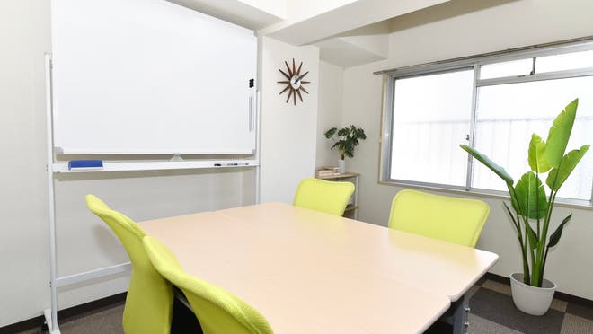 ⭐️新大阪駅2分!アパホテル前で迷わない⭐️角部屋換気可/WIFI無料/明るい北欧空間⭐️の写真3