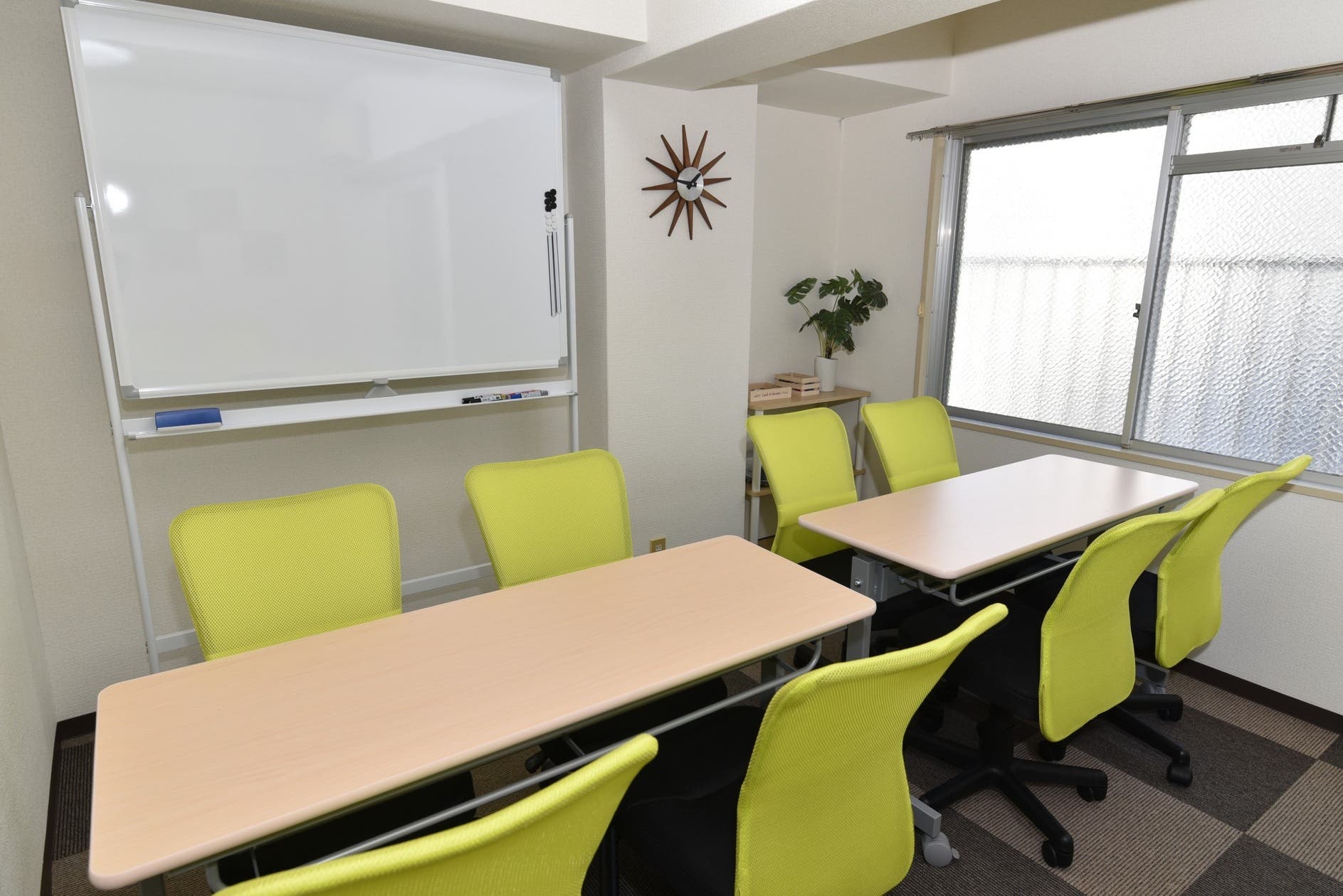 ⭐️新大阪駅２分！アパホテル前で迷わない⭐️角部屋換気可/WIFI無料/明るい北欧空間⭐️の写真5