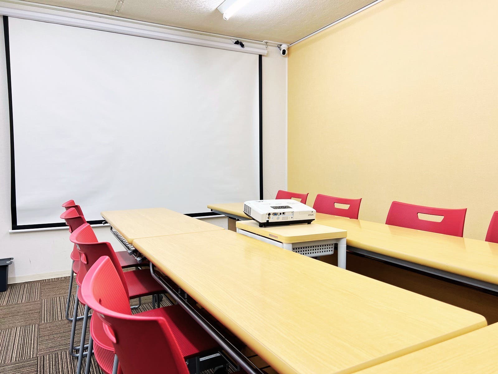 【インボイス対応/法人仕様】京都の真面目な会議室◆お気軽会議室京都四条◆高速ネット/駅徒歩２分/24人収容/当日予約可の写真9