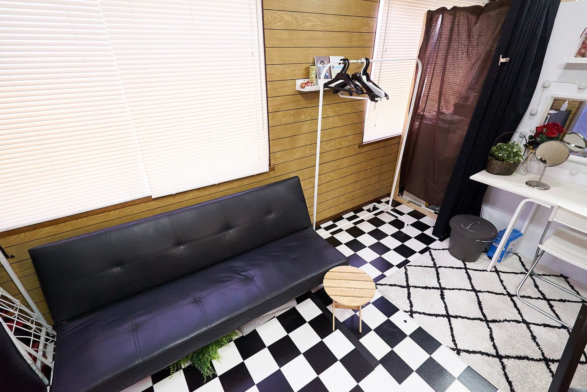 八王子駅8分の駅チカ！撮影機材無料！安心のスタッフ常駐。白ホリのフォトスタジオ！の写真8