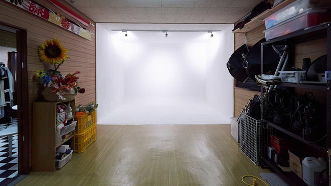 八王子駅8分の駅チカ!撮影機材無料!安心のスタッフ常駐。白ホリのフォトスタジオ!の写真4