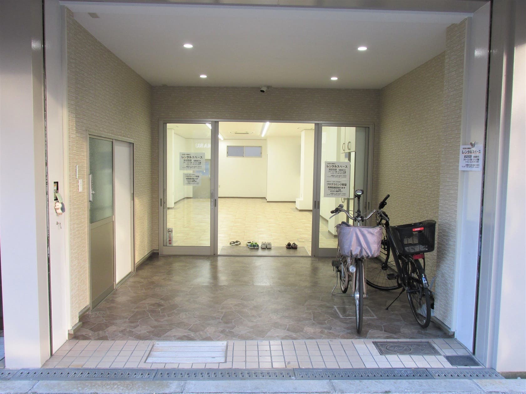 【都島区高倉町】1階にある裏庭付きフラットな多目的スペース【キッチン🍽️撮影📸ビジネス✨️ヨガ】の写真3