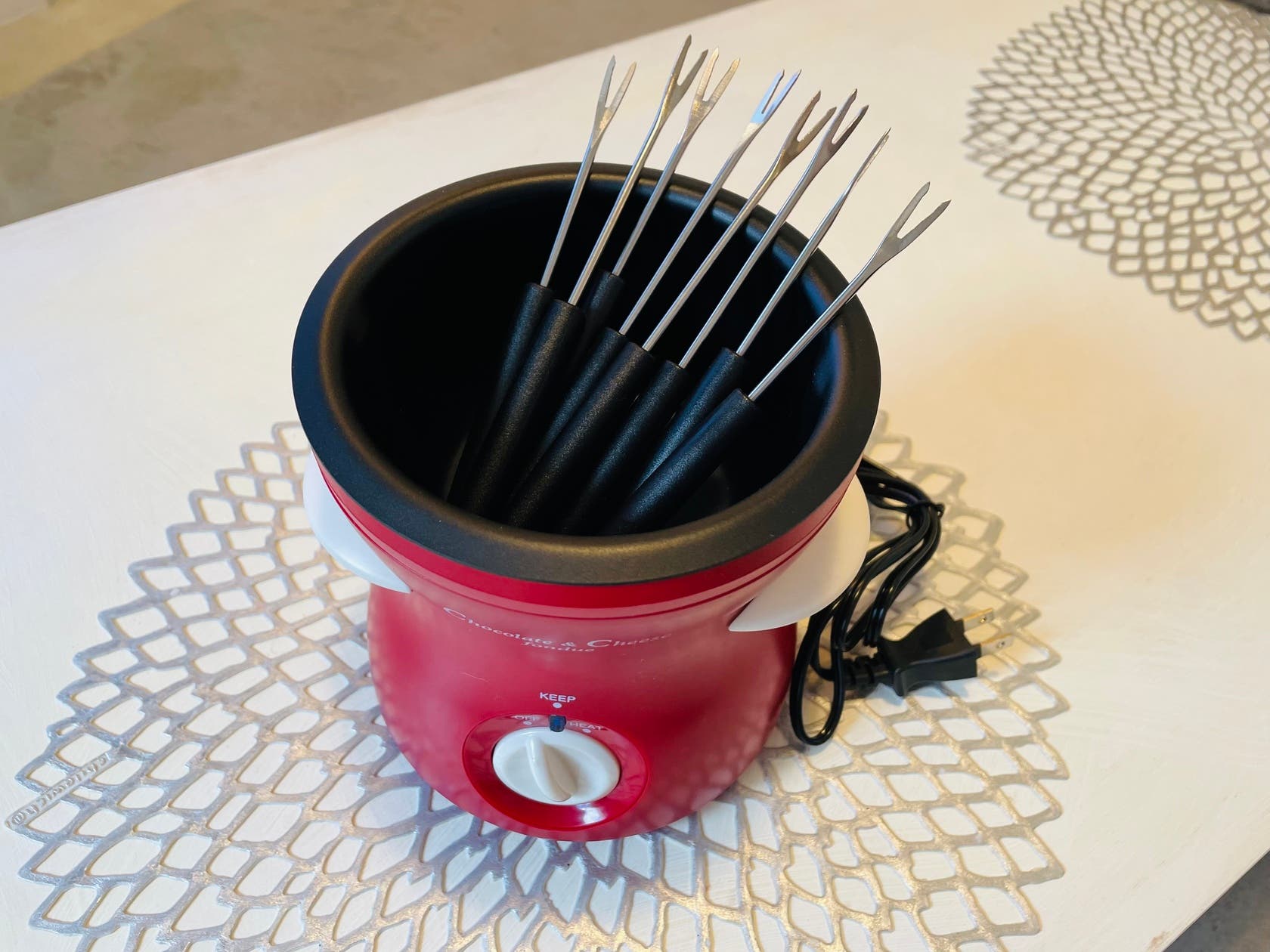 ✨2番人気✨【チョコ&チーズフォンデュ鍋】電気式730㎖ フォーク8本付き　500円の画像1