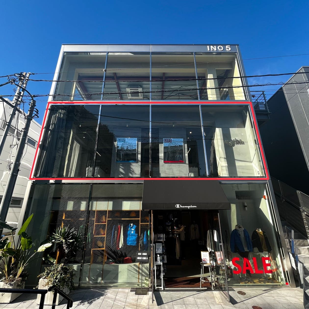 原宿キャットストリートに佇む2Fレンタルスペース。全面ガラス、釘打ちOK。賑わうロケーションで上質なイベントを。の写真22