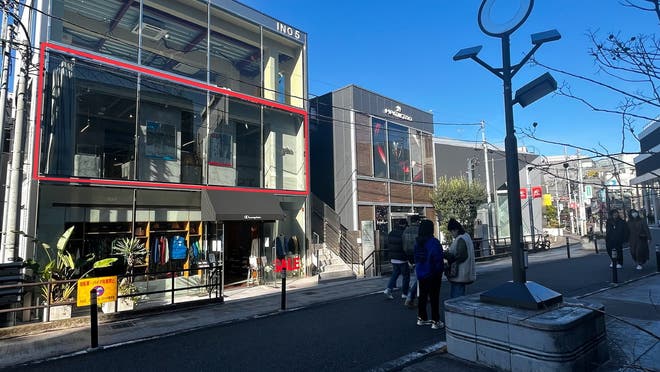 原宿キャットストリートに佇む2Fレンタルスペース。全面ガラス、釘打ちOK。賑わうロケーションで上質なイベントを。の写真24