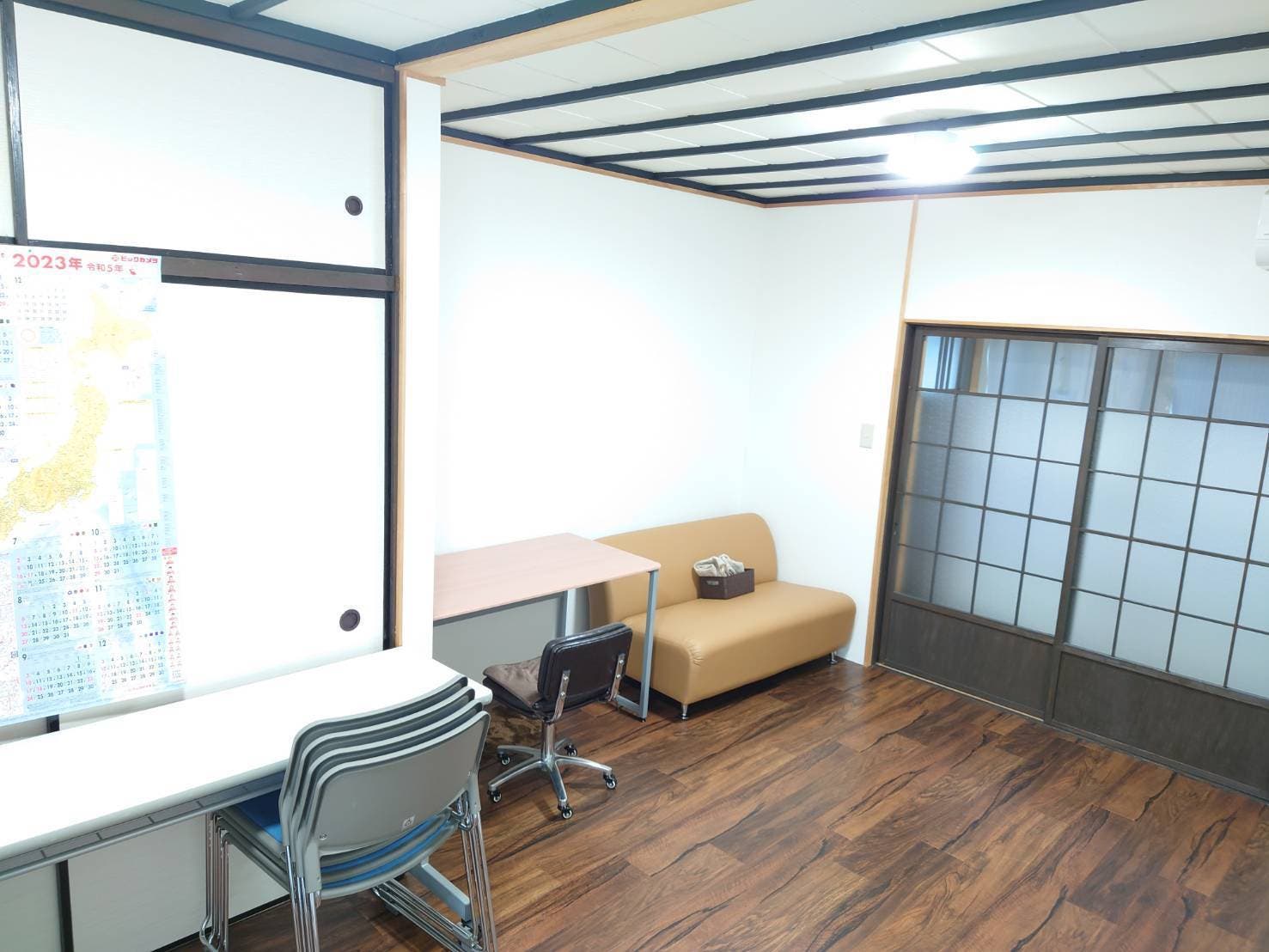 阪急京都線正雀駅徒歩5分 駅近１階 完全個室 wifi web会議・面接 家庭教師 サロン ボドゲ・マダミス 販売  撮影の写真7