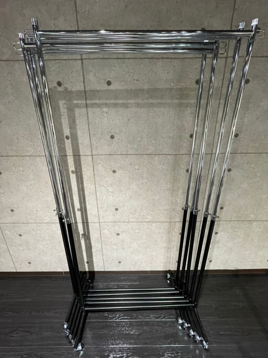 ハンガーラックの画像1